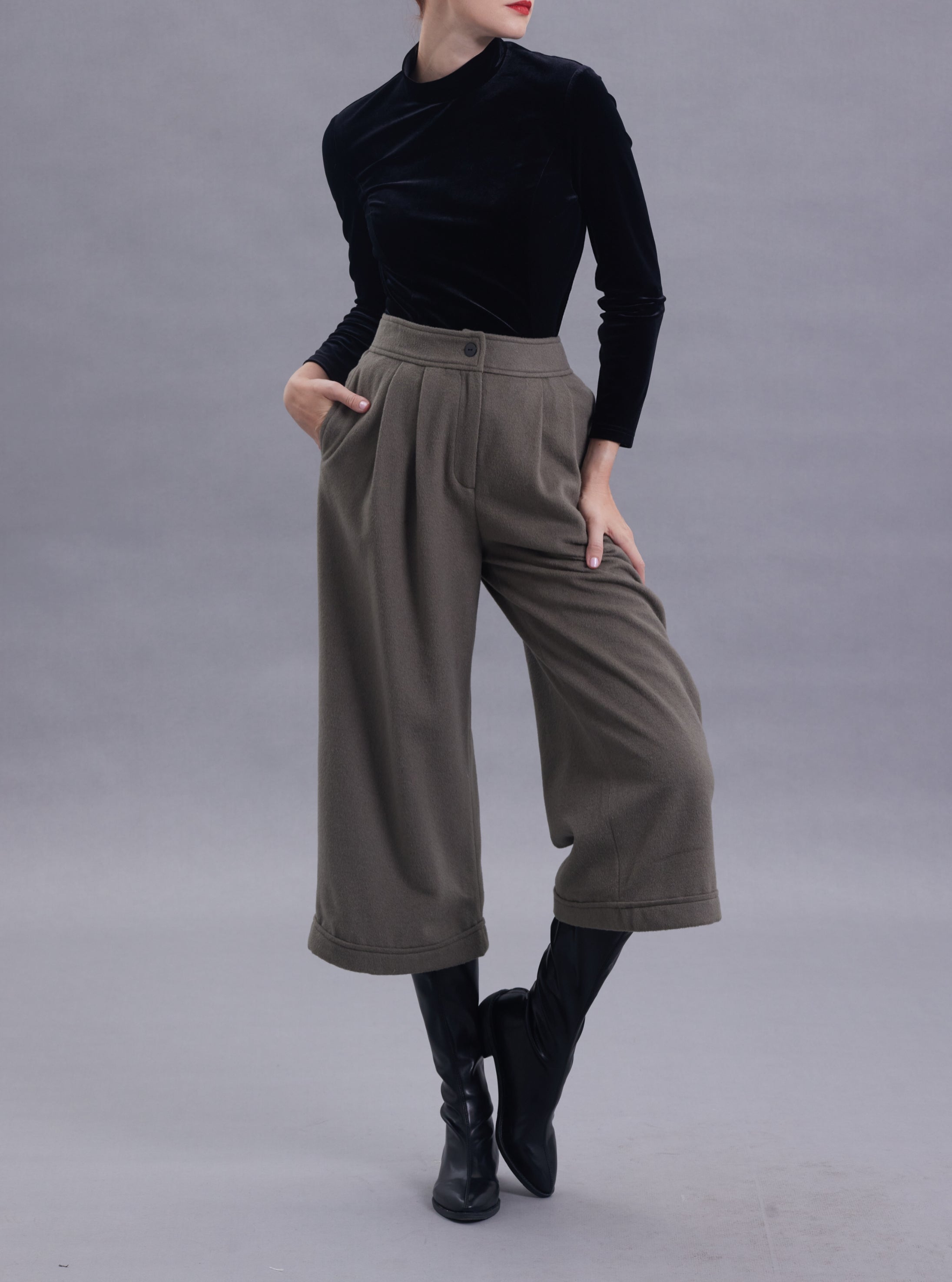 Gina Sage Green Wool Wide-legged Cropped Pants – DL CHIC